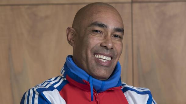 Dennis Suares, participante de la decimotercera edición de 'El ...